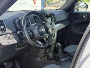 Grey MINI Countryman 2018 in Taurage, with an engine capacity of 1.50 L and mileage of 128 thousand km for 9900 €, photo 24 on AUTOMOTO.COM.LV