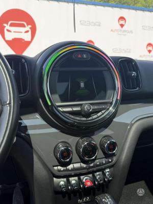 Grey MINI Countryman 2018 in Taurage, with an engine capacity of 1.50 L and mileage of 128 thousand km for 9900 €, photo 26 on AUTOMOTO.COM.LV