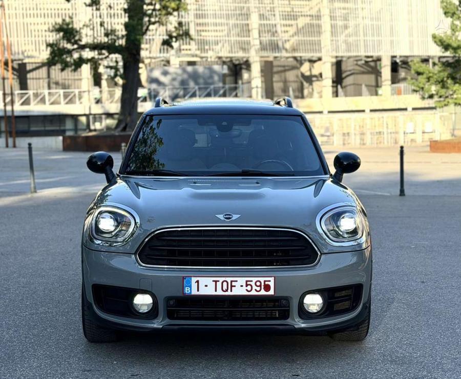 Grey MINI Countryman 2018 in Kaunas, with an engine capacity of 1.50 L and mileage of 130 thousand km for 9900 €, photo 6 on AUTOMOTO.COM.LV