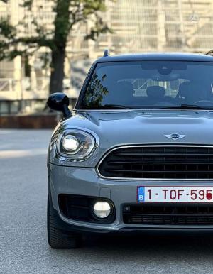 Grey MINI Countryman 2018 in Kaunas, with an engine capacity of 1.50 L and mileage of 130 thousand km for 9900 €, photo 7 on AUTOMOTO.COM.LV