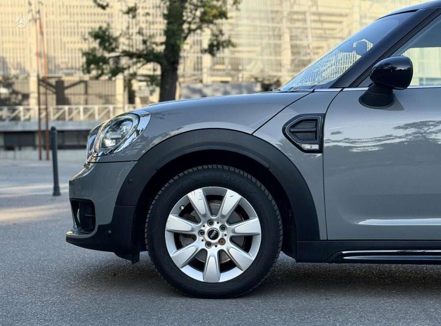 Grey MINI Countryman 2018 in Kaunas, with an engine capacity of 1.50 L and mileage of 130 thousand km for 9900 €, photo 17 on AUTOMOTO.COM.LV