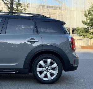 Grey MINI Countryman 2018 in Kaunas, with an engine capacity of 1.50 L and mileage of 130 thousand km for 9900 €, photo 18 on AUTOMOTO.COM.LV