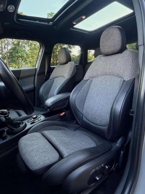 Grey MINI Countryman 2018 in Kaunas, with an engine capacity of 1.50 L and mileage of 130 thousand km for 9900 €, photo 31 on AUTOMOTO.COM.LV
