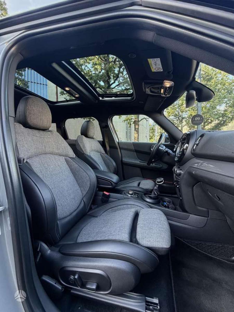 Grey MINI Countryman 2018 in Kaunas, with an engine capacity of 1.50 L and mileage of 130 thousand km for 9900 €, photo 33 on AUTOMOTO.COM.LV