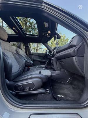 Grey MINI Countryman 2018 in Kaunas, with an engine capacity of 1.50 L and mileage of 130 thousand km for 9900 €, photo 34 on AUTOMOTO.COM.LV