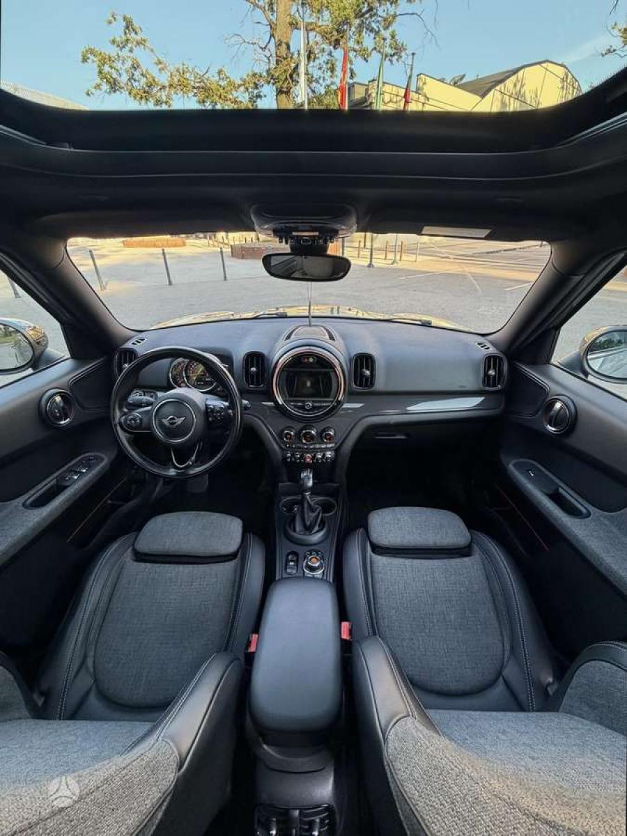 Grey MINI Countryman 2018 in Kaunas, with an engine capacity of 1.50 L and mileage of 130 thousand km for 9900 €, photo 35 on AUTOMOTO.COM.LV