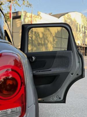 Grey MINI Countryman 2018 in Kaunas, with an engine capacity of 1.50 L and mileage of 130 thousand km for 9900 €, photo 36 on AUTOMOTO.COM.LV