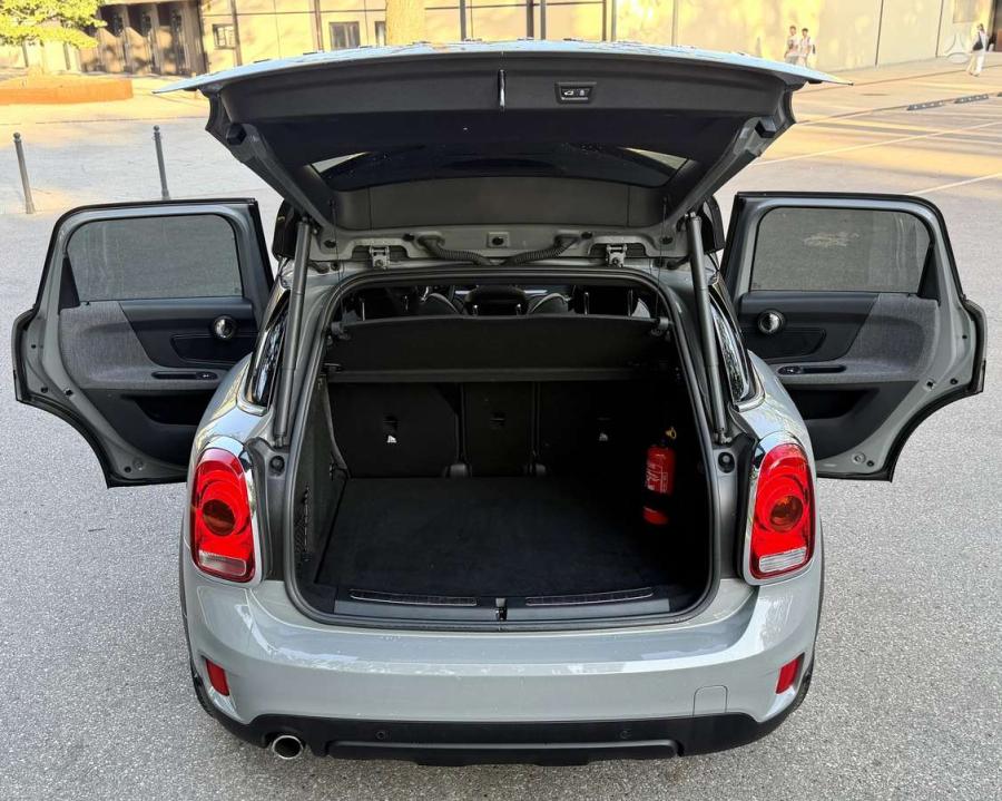 Grey MINI Countryman 2018 in Kaunas, with an engine capacity of 1.50 L and mileage of 130 thousand km for 9900 €, photo 39 on AUTOMOTO.COM.LV