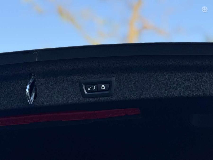 Grey MINI Countryman 2018 in Kaunas, with an engine capacity of 1.50 L and mileage of 130 thousand km for 9900 €, photo 41 on AUTOMOTO.COM.LV