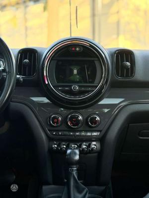 Grey MINI Countryman 2018 in Kaunas, with an engine capacity of 1.50 L and mileage of 130 thousand km for 9900 €, photo 46 on AUTOMOTO.COM.LV