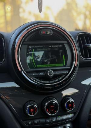 Grey MINI Countryman 2018 in Kaunas, with an engine capacity of 1.50 L and mileage of 130 thousand km for 9900 €, photo 55 on AUTOMOTO.COM.LV