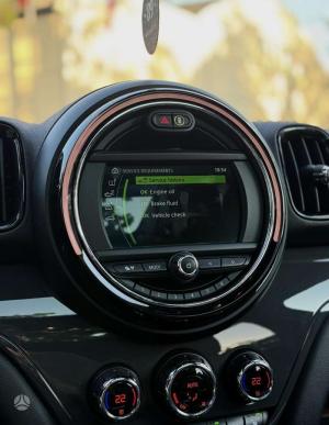 Grey MINI Countryman 2018 in Kaunas, with an engine capacity of 1.50 L and mileage of 130 thousand km for 9900 €, photo 56 on AUTOMOTO.COM.LV