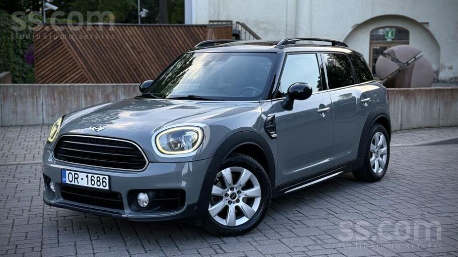 Grey MINI Countryman 2018 in Jelgava, with an engine capacity of 1.50 L and mileage of 196 thousand km for 13990 €, photo 3 on AUTOMOTO.COM.LV