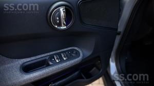 Grey MINI Countryman 2018 in Jelgava, with an engine capacity of 1.50 L and mileage of 196 thousand km for 13990 €, photo 12 on AUTOMOTO.COM.LV