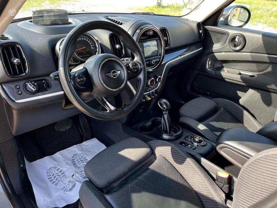 Pelēks MINI Countryman 2018 Viļņa, ar dzinēja tilpumu 1.50 L un nobraukumu 133 tūkst. km par 13915 €, foto 11 vietnē AUTOMOTO.COM.LV