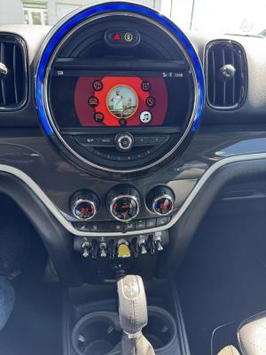 Pelēks MINI Countryman 2018 Plungė, ar dzinēja tilpumu 1.50 L un nobraukumu 70 tūkst. km par 21000 €, foto 14 vietnē AUTOMOTO.COM.LV