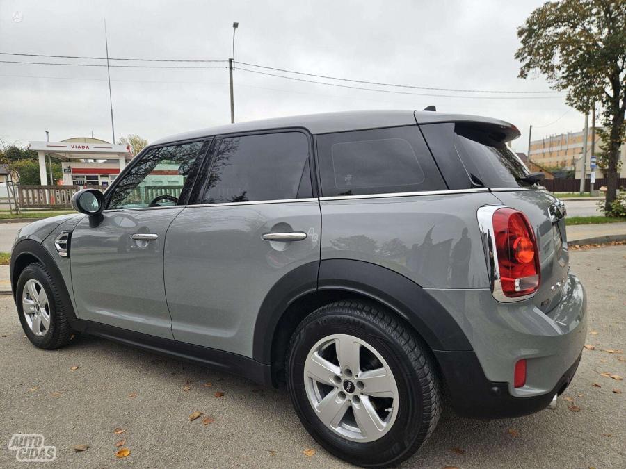 Grey MINI Countryman 2018 in Siauliai, with an engine capacity of 1.50 L and mileage of 164 thousand km for 8950 €, photo 9 on AUTOMOTO.COM.LV