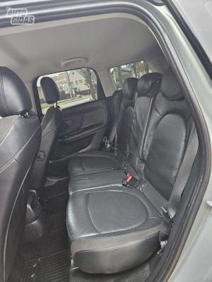 Grey MINI Countryman 2018 in Siauliai, with an engine capacity of 1.50 L and mileage of 164 thousand km for 8950 €, photo 16 on AUTOMOTO.COM.LV