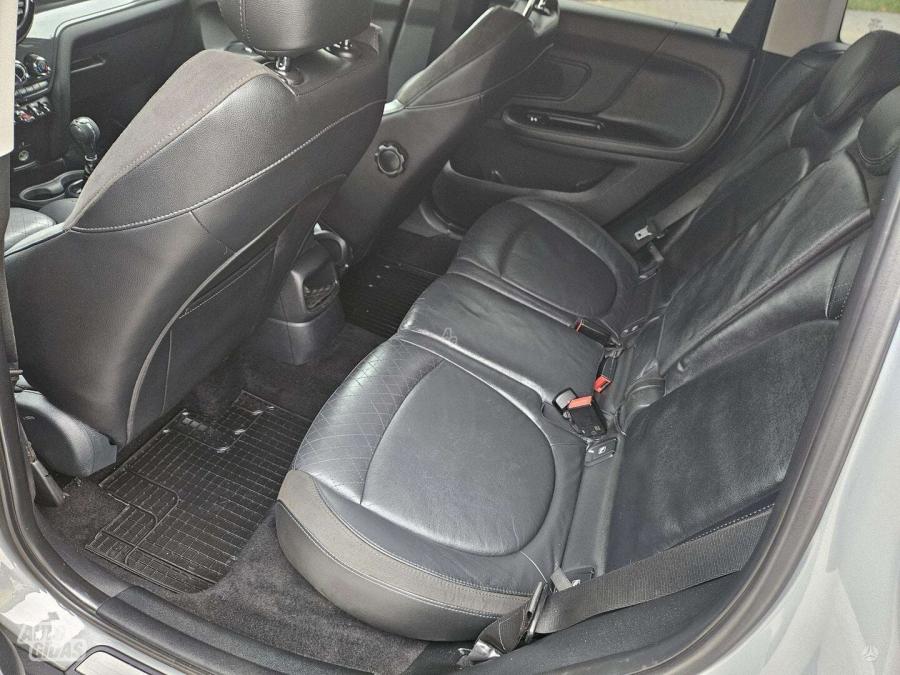 Grey MINI Countryman 2018 in Siauliai, with an engine capacity of 1.50 L and mileage of 164 thousand km for 8950 €, photo 17 on AUTOMOTO.COM.LV