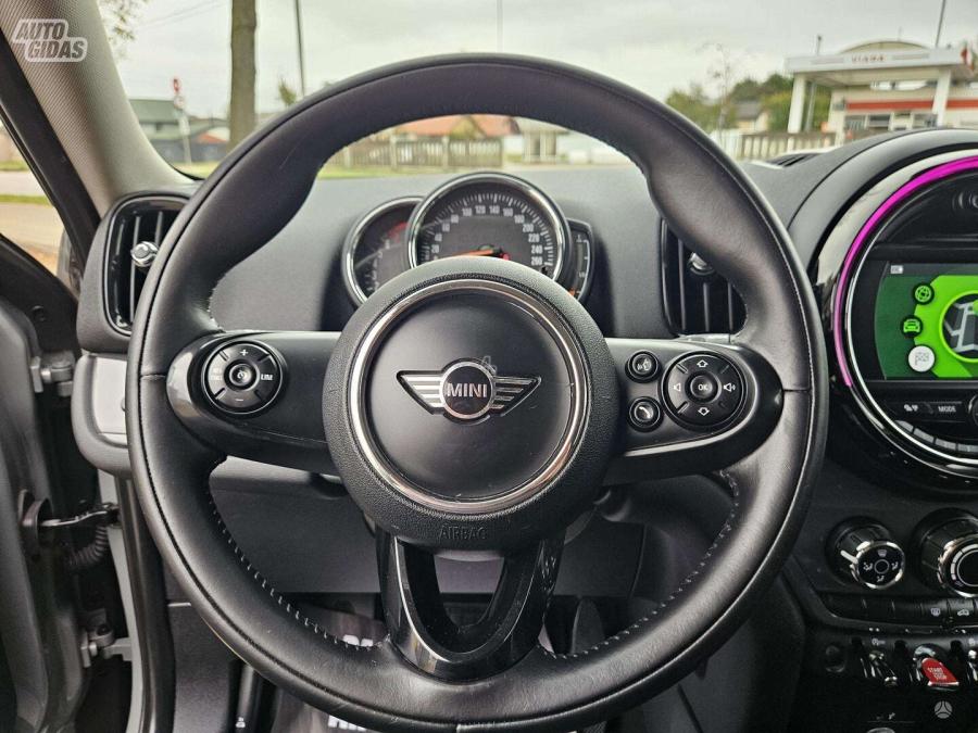 Grey MINI Countryman 2018 in Siauliai, with an engine capacity of 1.50 L and mileage of 164 thousand km for 8950 €, photo 19 on AUTOMOTO.COM.LV