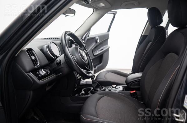Grey MINI Countryman 2019 in Tallinn, with an engine capacity of 1.50 L and mileage of 201 thousand km for 10499 €, photo 9 on AUTOMOTO.COM.LV