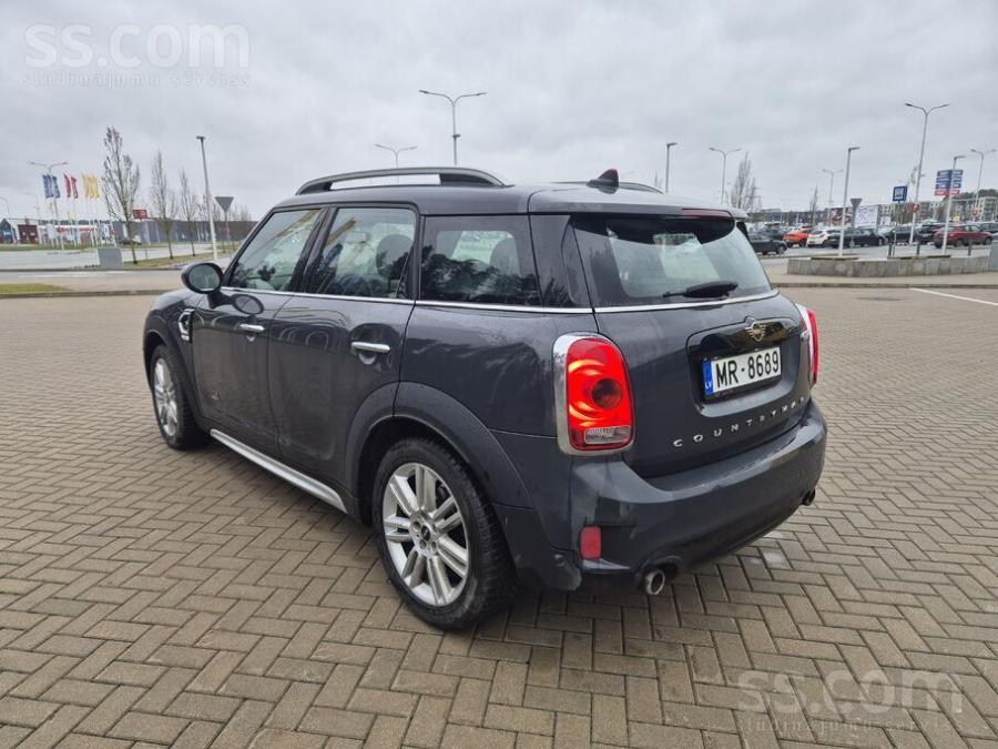 Grey MINI Countryman 2020 in Riga, with an engine capacity of 2.00 L and mileage of 77 thousand km for 20990 €, photo 3 on AUTOMOTO.COM.LV