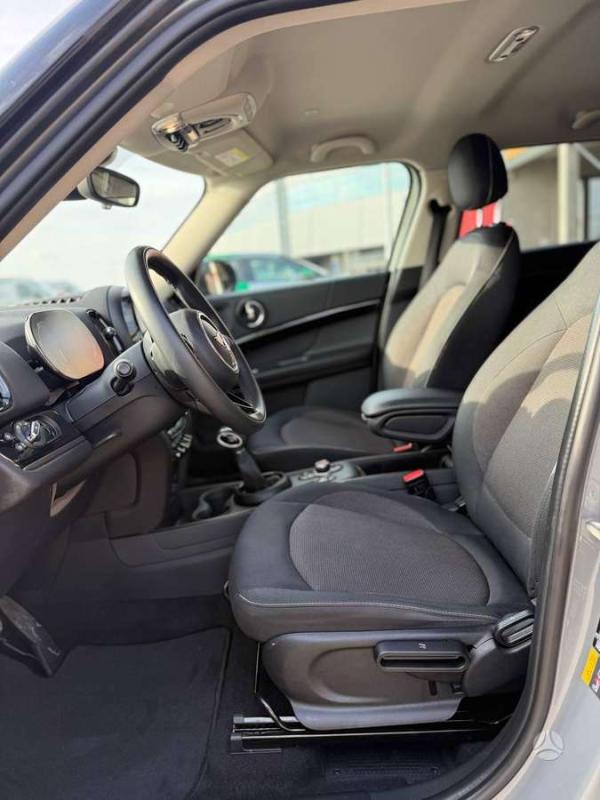 Pelēks MINI Countryman 2020 Viļņa, ar dzinēja tilpumu 1.50 L un nobraukumu 189 tūkst. km par 17699 €, foto 11 vietnē AUTOMOTO.COM.LV