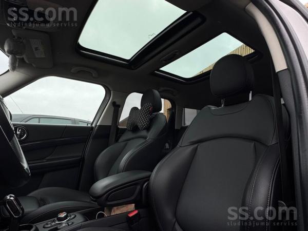 Pelēks MINI Countryman 2020 Rīga, ar dzinēja tilpumu 2.00 L un nobraukumu 75 tūkst. km par 23490 €, foto 4 vietnē AUTOMOTO.COM.LV