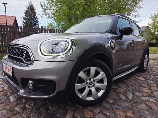 Grey MINI Countryman 2020 in Riga, with an engine capacity of 1.50 L and mileage of 177 thousand km for 15400 €, photo 1 on AUTOMOTO.COM.LV