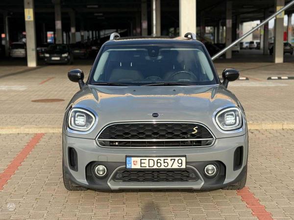 Grey MINI Countryman 2020 in Vilnius, with an engine capacity of 1.50 L and mileage of 189 thousand km for 16700 €, photo 1 on AUTOMOTO.COM.LV