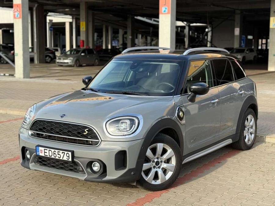 Grey MINI Countryman 2020 in Vilnius, with an engine capacity of 1.50 L and mileage of 189 thousand km for 16700 €, photo 3 on AUTOMOTO.COM.LV