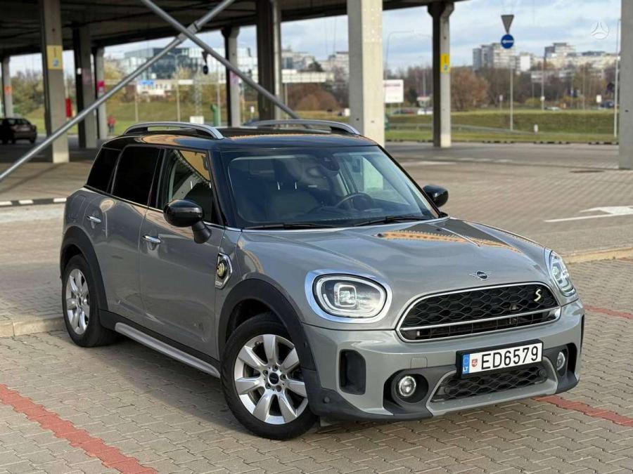 Grey MINI Countryman 2020 in Vilnius, with an engine capacity of 1.50 L and mileage of 189 thousand km for 16700 €, photo 4 on AUTOMOTO.COM.LV