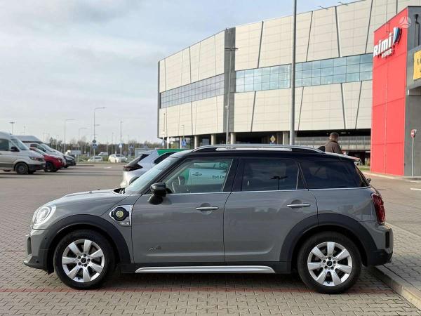 Grey MINI Countryman 2020 in Vilnius, with an engine capacity of 1.50 L and mileage of 189 thousand km for 16700 €, photo 4 on AUTOMOTO.COM.LV