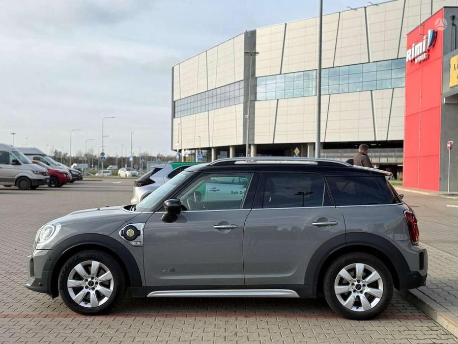 Grey MINI Countryman 2020 in Vilnius, with an engine capacity of 1.50 L and mileage of 189 thousand km for 16700 €, photo 5 on AUTOMOTO.COM.LV