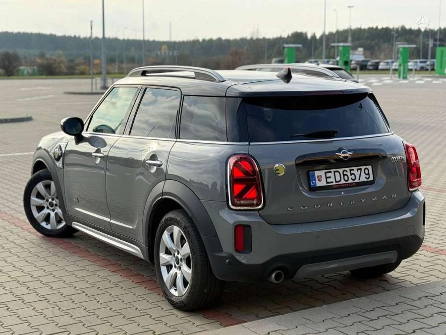 Grey MINI Countryman 2020 in Vilnius, with an engine capacity of 1.50 L and mileage of 189 thousand km for 16700 €, photo 8 on AUTOMOTO.COM.LV