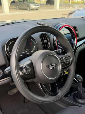 Grey MINI Countryman 2020 in Vilnius, with an engine capacity of 1.50 L and mileage of 189 thousand km for 16700 €, photo 14 on AUTOMOTO.COM.LV