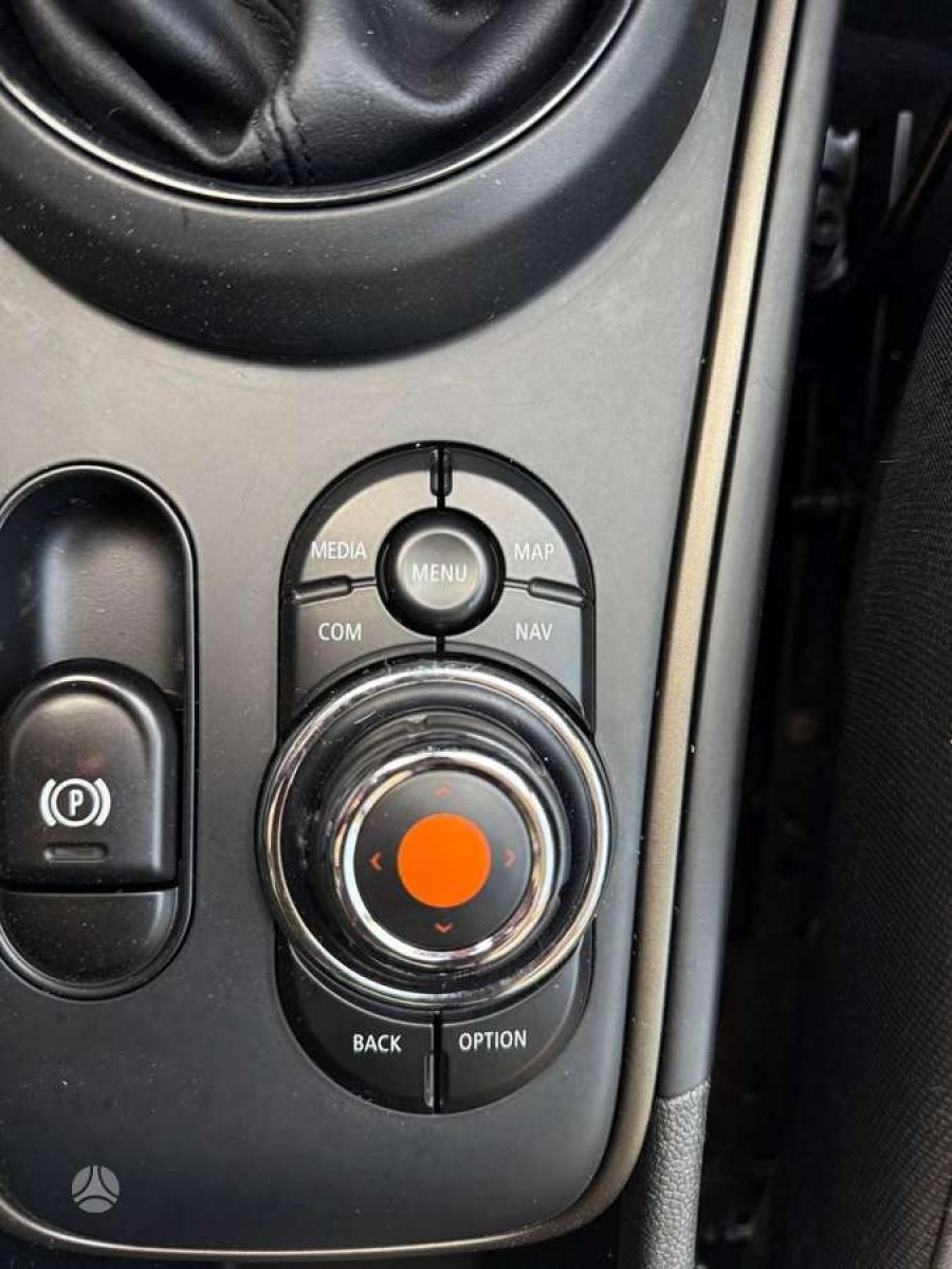Grey MINI Countryman 2020 in Vilnius, with an engine capacity of 1.50 L and mileage of 189 thousand km for 16700 €, photo 18 on AUTOMOTO.COM.LV