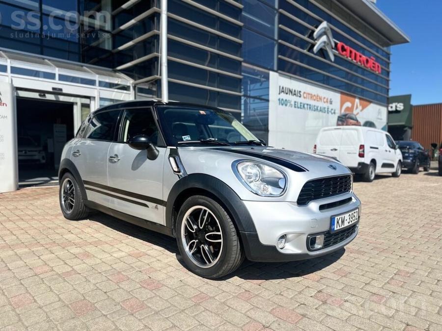 Grey MINI Countryman 2021 in Riga, with an engine capacity of 2.00 L and mileage of 181 thousand km for 7700 €, photo 3 on AUTOMOTO.COM.LV