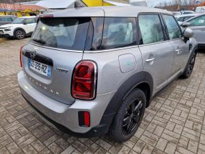 Grey MINI Countryman 2023 in Kaunas, with an engine capacity of 1.50 L and mileage of 10 thousand km for 15488 €, photo 3 on AUTOMOTO.COM.LV