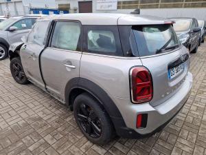 Grey MINI Countryman 2023 in Kaunas, with an engine capacity of 1.50 L and mileage of 10 thousand km for 15488 €, photo 4 on AUTOMOTO.COM.LV