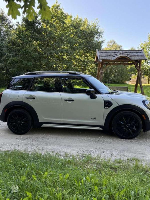 Grey MINI Countryman 2023 in Klaipeda, with an engine capacity of 2.00 L and mileage of 51 thousand km for 28000 €, photo 8 on AUTOMOTO.COM.LV