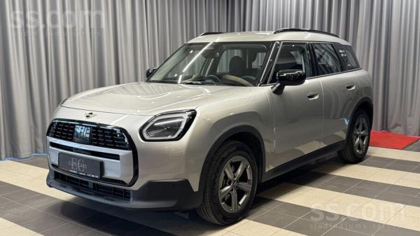 Pelēks MINI Countryman 2024 Rīga, ar dzinēja tilpumu 1.50 L un nobraukumu 9 tūkst. km par 29990 €, foto 1 vietnē AUTOMOTO.COM.LV
