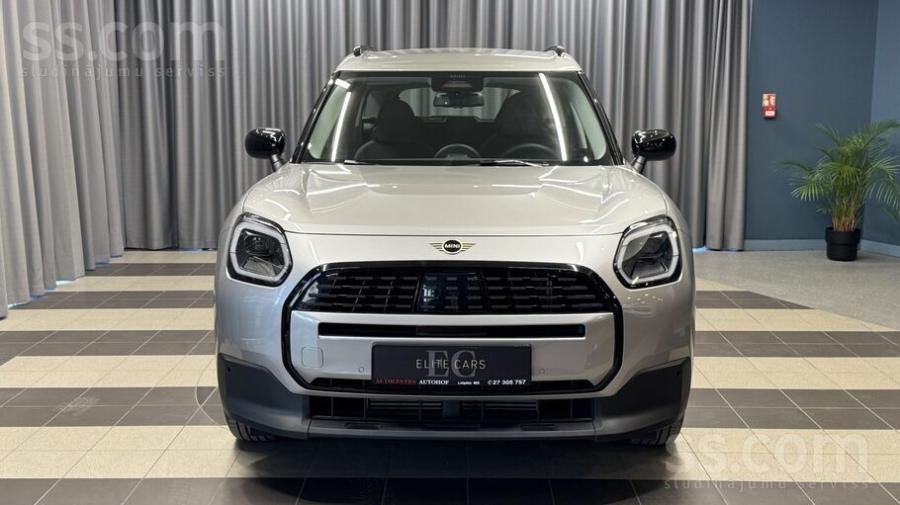Pelēks MINI Countryman 2024 Rīga, ar dzinēja tilpumu 1.50 L un nobraukumu 9 tūkst. km par 29990 €, foto 3 vietnē AUTOMOTO.COM.LV