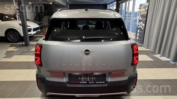Pelēks MINI Countryman 2024 Rīga, ar dzinēja tilpumu 1.50 L un nobraukumu 9 tūkst. km par 29990 €, foto 6 vietnē AUTOMOTO.COM.LV