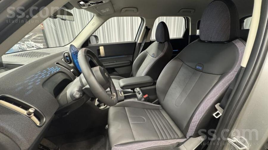 Pelēks MINI Countryman 2024 Rīga, ar dzinēja tilpumu 1.50 L un nobraukumu 9 tūkst. km par 29990 €, foto 20 vietnē AUTOMOTO.COM.LV