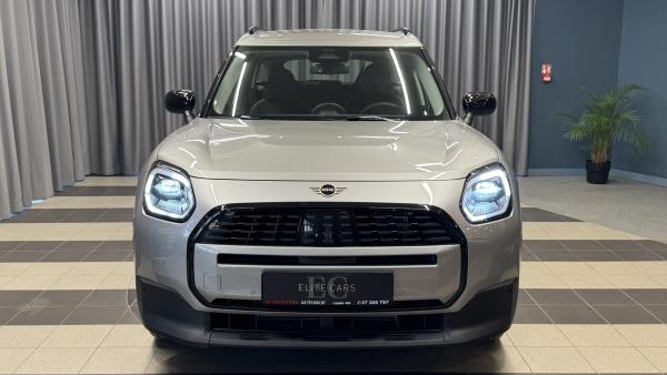 Grey MINI Countryman 2024 in Riga, with an engine capacity of 1.50 L and mileage of 9 thousand km for 29990 €, photo 7 on AUTOMOTO.COM.LV