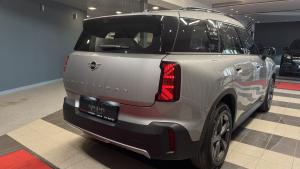Grey MINI Countryman 2024 in Riga, with an engine capacity of 1.50 L and mileage of 9 thousand km for 29990 €, photo 10 on AUTOMOTO.COM.LV