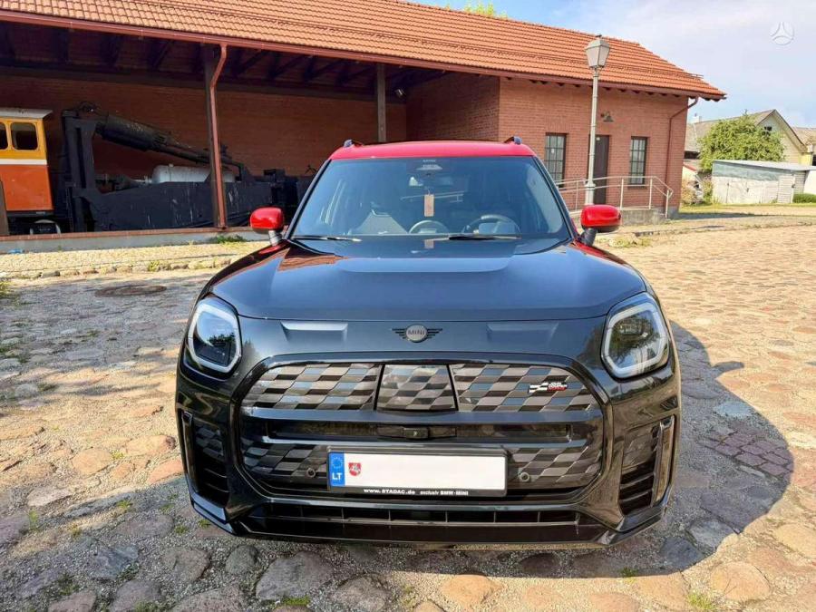 Pelēks MINI Countryman 2024 Panevēža, ar dzinēja tilpumu 0.00 L un nobraukumu 20 tūkst. km par 43560 €, foto 3 vietnē AUTOMOTO.COM.LV