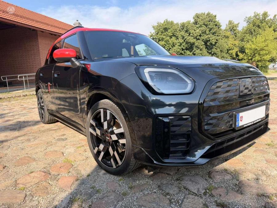 Pelēks MINI Countryman 2024 Panevēža, ar dzinēja tilpumu 0.00 L un nobraukumu 20 tūkst. km par 43560 €, foto 5 vietnē AUTOMOTO.COM.LV