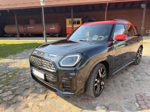 Grey MINI Countryman 2024 in Panevezys, with an engine capacity of 0.00 L and mileage of 20 thousand km for 43560 €, photo  on AUTOMOTO.COM.LV